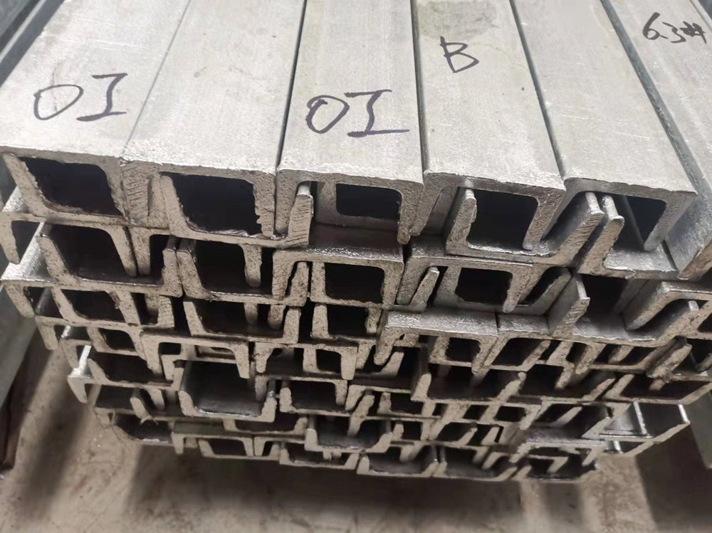 1.5mm Astm A36 Baja Struktural Standar U Channel Bahan Bangunan Bar ...